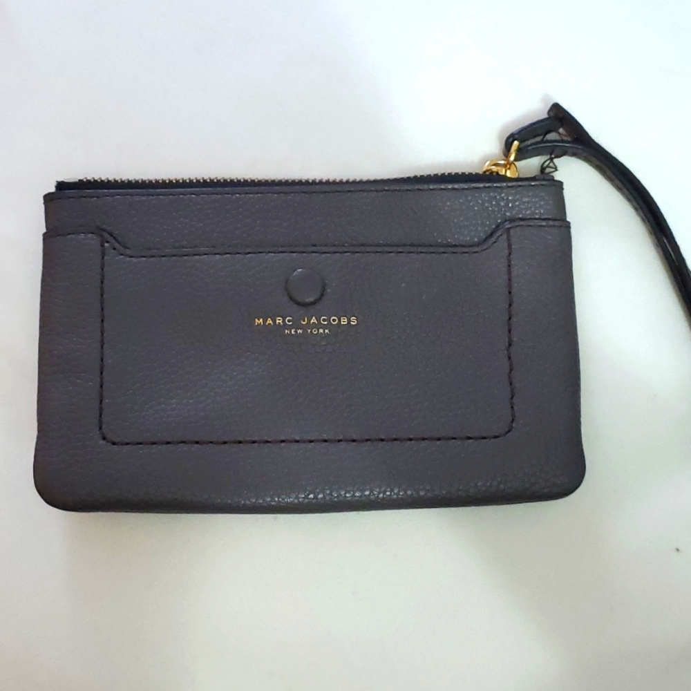 Marc Jacobs Woman's Soft Black Leather Wristlet Purse… - Gem